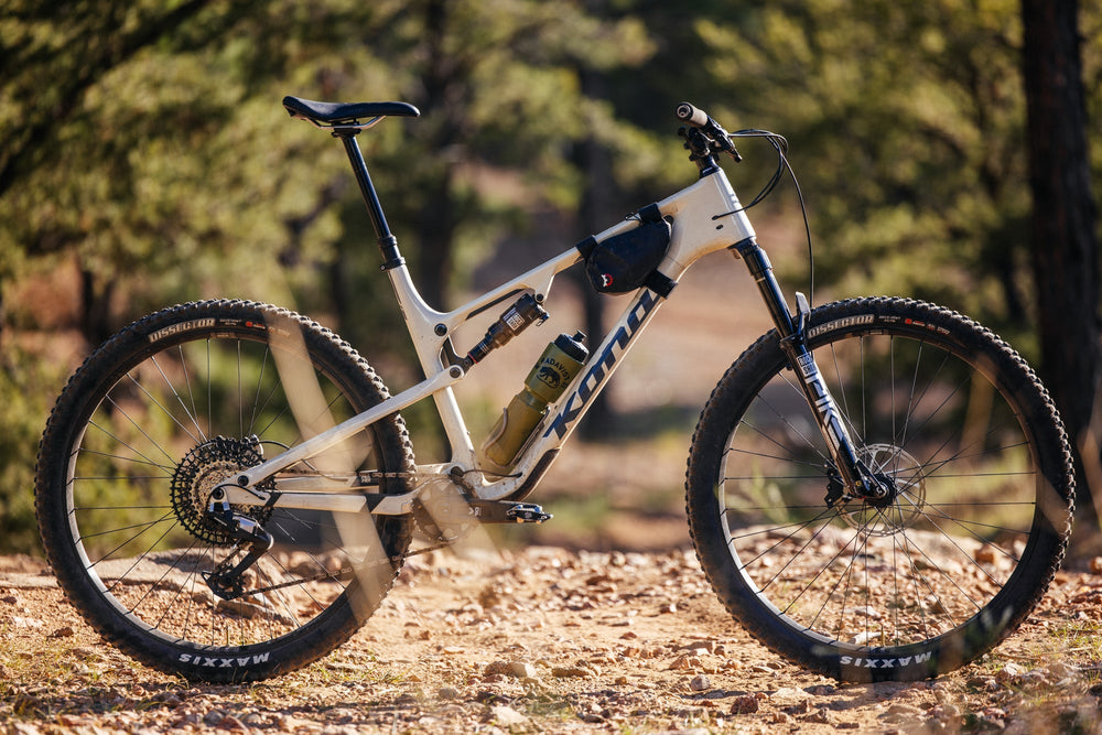 The Radavist Reviews the all-new Hei Hei CR "It pedals effortlessly" | Kona