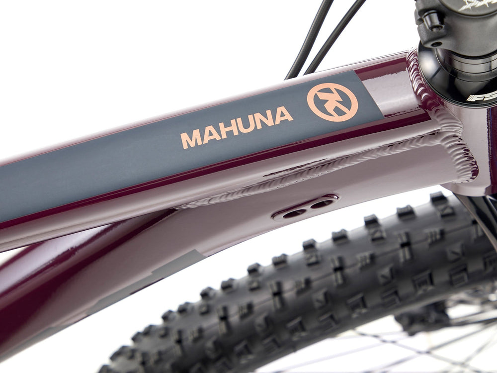 Mahuna | Kona